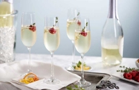 Guide du vin - cocktail champagne : la recette d' un apéritif réussi